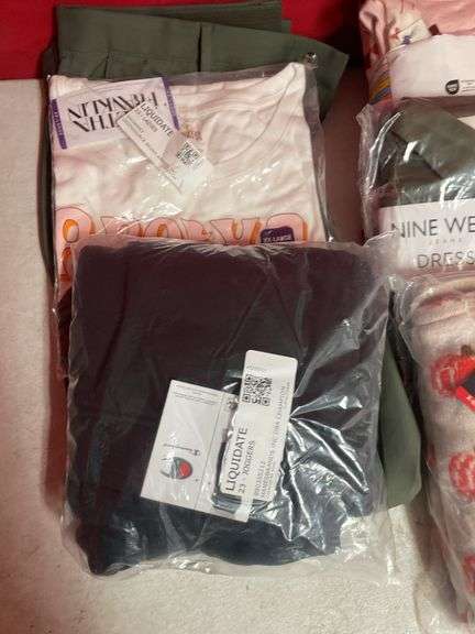 Assorted Woman, Men’s Clothes - Sierra Auction Management Inc
