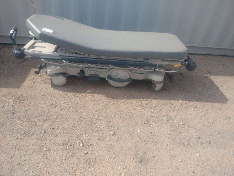 Stryker Medical Stretcher. - Sierra Auction Management Inc