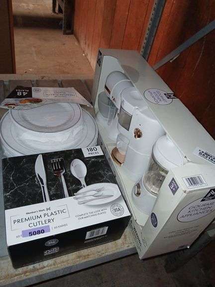 (2 Qty) Plastic Plates/Utensils, (1 Qty) Kids Mini Appliance Toy Set ...