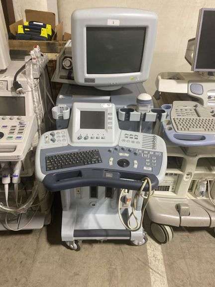 Medison Accuvix XQ Ultrasound System & 3 Probes - Sierra Auction ...