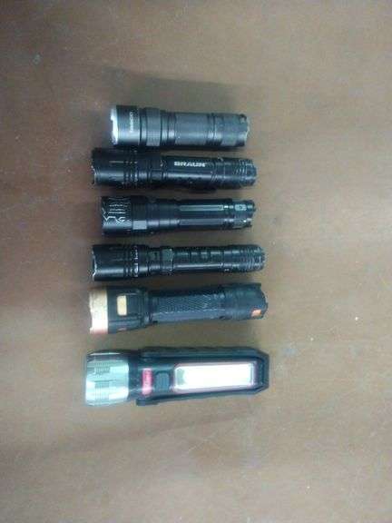 Box Of Assorted Flashlights - Sierra Auction Management Inc