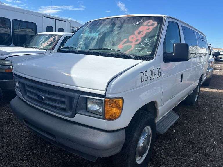 2006 Ford E350 Passenger Van - Sierra Auction Management Inc