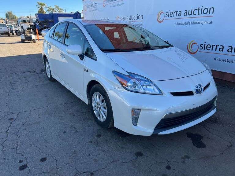2012 Toyota Prius - Sierra Auction Management Inc