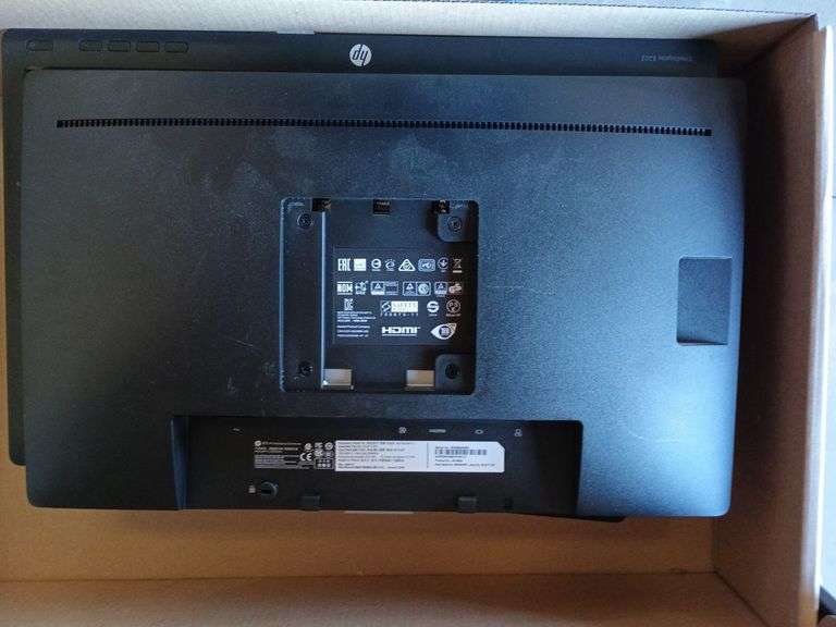 Pallet of HP EliteDisplay E222 Monitors & HP Stands - Sierra Auction ...