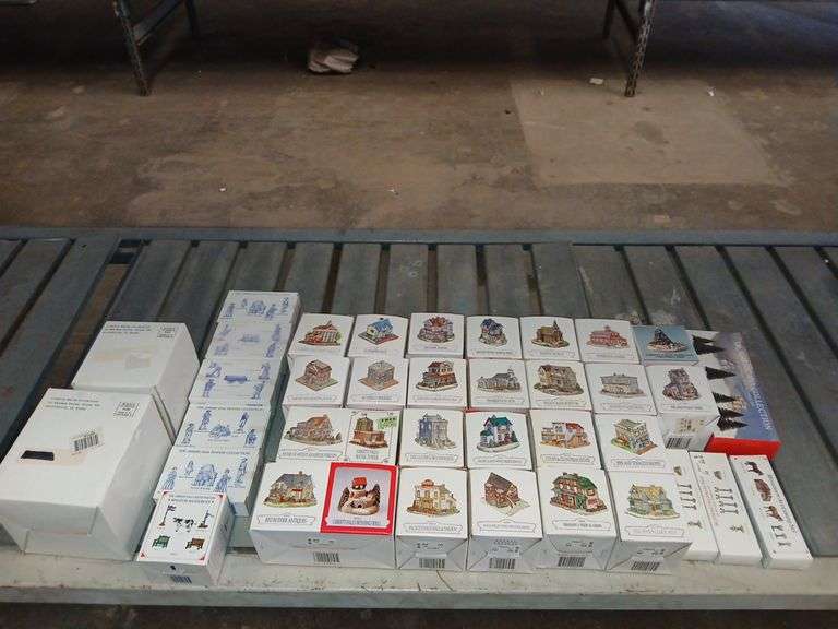 **LARGE COLLECTION** (36 Qty) 90's Dillard's Liberty Falls Collectible ...