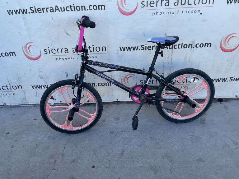 Mongoose Craze BMX Bike - Sierra Auction Management Inc