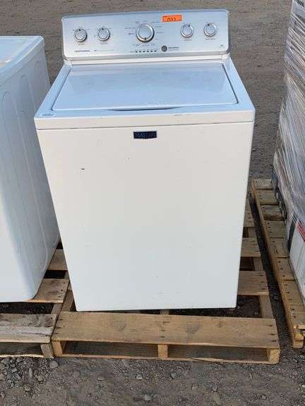 Maytag washing machine. - Sierra Auction Management Inc