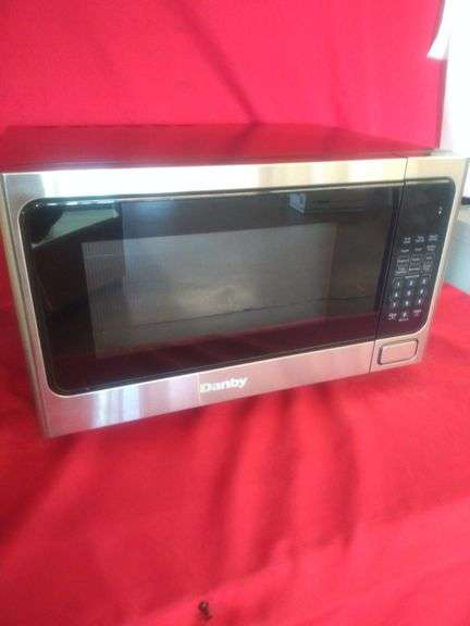 Danby Microwave - Sierra Auction Management Inc