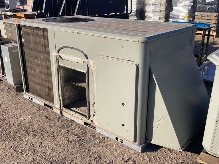Trane air-conditioning unit. - Sierra Auction Management Inc