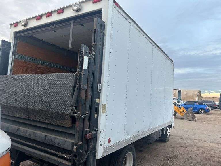 1998 Chevrolet W4S042 Box Truck - Sierra Auction Management Inc