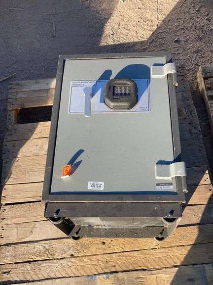 Rolling push button security safe. (No combination) - Sierra Auction ...