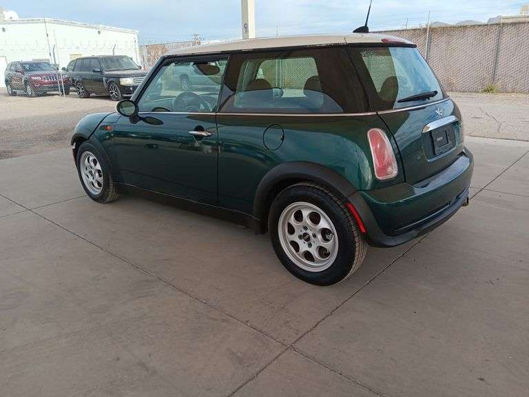 2005 MINI Cooper - Sierra Auction Management Inc