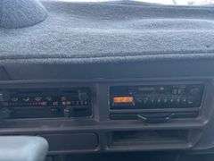1998 Chevrolet W4S042 Box Truck - Sierra Auction Management Inc