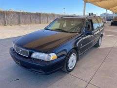 1999 Volvo V70 - Sierra Auction Management Inc