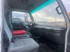1998 Chevrolet W4S042 Box Truck - Sierra Auction Management Inc