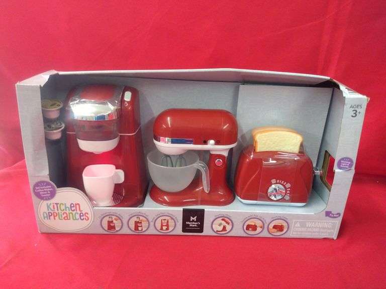 (2PC) Disney Mickey And Friends 4 Slice Waffle Maker, Member's Mark ...