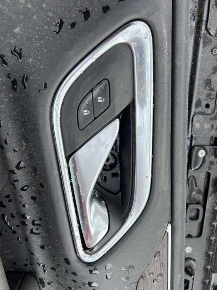 Chevrolet Tahoe Interior Door Panels and Passenger Seats - Sierra ...