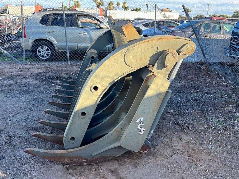 ACS Caterpillar 938G Attachment - Sierra Auction Management Inc