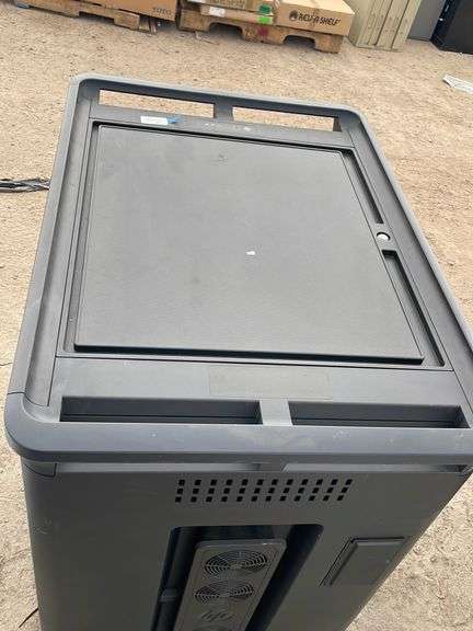 (1 Qty) HP 20 Notebook Managed Charging Cart - Sierra Auction ...