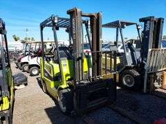 1996 Clark CGC 30 Forklift - Sierra Auction Management Inc