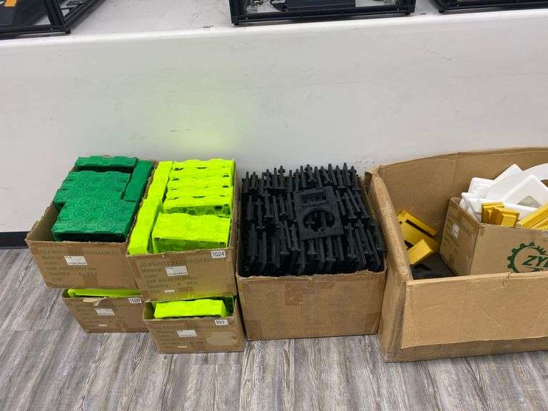 Lot of 3D Printed Assorted Shape Items and 3D Spooled Media - Sierra ...