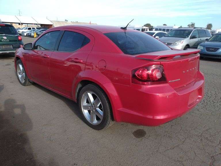 2013 Dodge Avenger SXT - Sierra Auction Management Inc