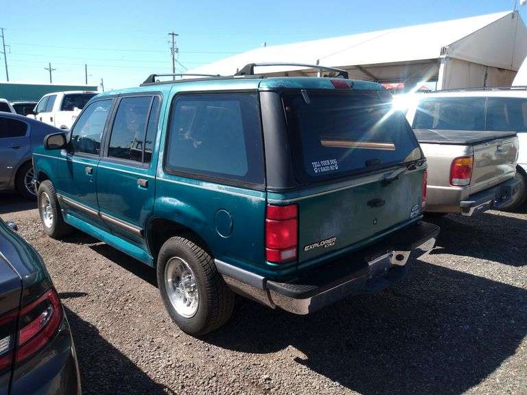 1994 Ford Explorer Eddie Bauer XLT - Sierra Auction Management Inc