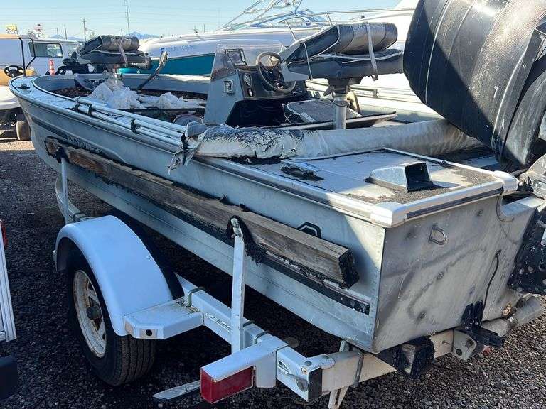 1988 Alumacraft Phantom V170 - Sierra Auction Management Inc