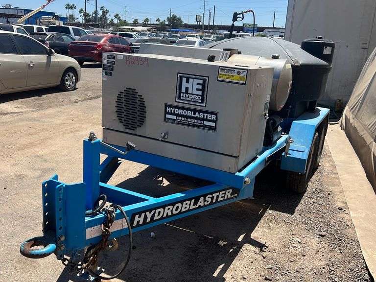 2019 Hydroblaster TT325 Pressure Washer - Sierra Auction Management Inc