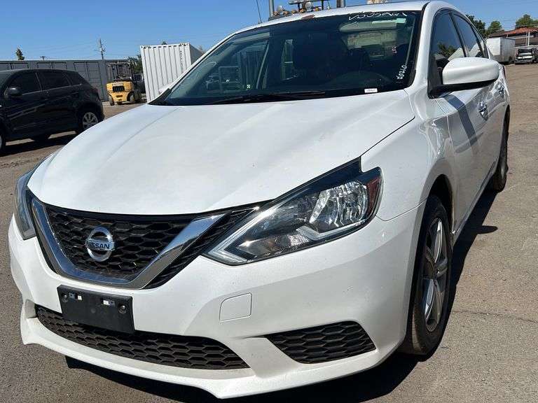 2016 Nissan Sentra - Sierra Auction Management Inc