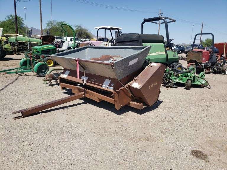Turfco Mete-R-Matic III Top Dresser - Sierra Auction Management Inc