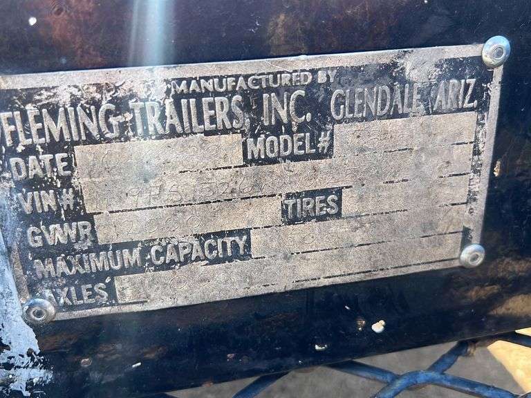 1989 Fleming trailer Flatbed Trailer - Sierra Auction Management Inc