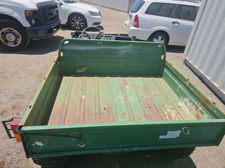 1996 John Deere Gator Utility Cart - Sierra Auction Management Inc