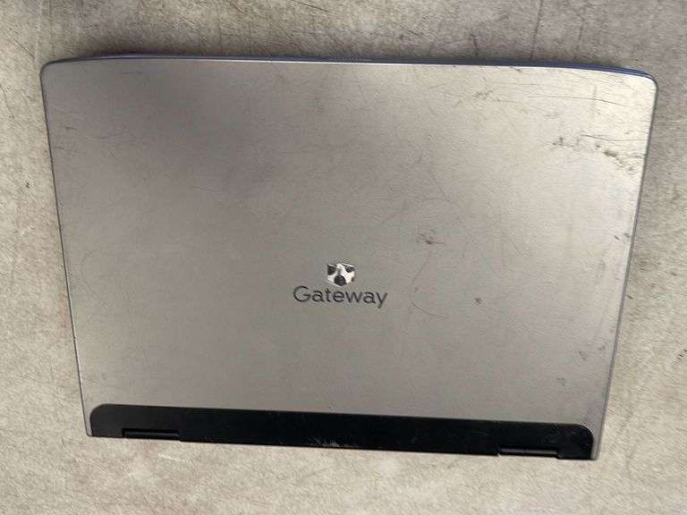 Gateway Laptop Model: MA2 - Sierra Auction Management Inc