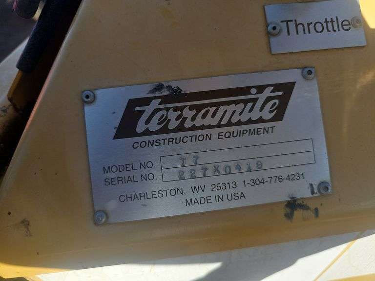 Terramite T7 Backhoe Tractor - Sierra Auction Management Inc