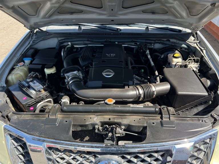 2010 Nissan Pathfinder - Sierra Auction Management Inc