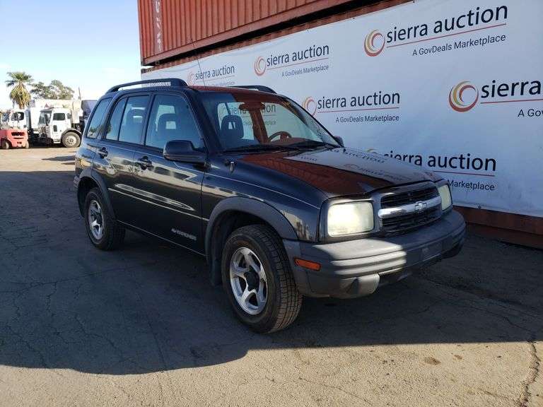 2003 Chevrolet Tracker - Sierra Auction Management Inc