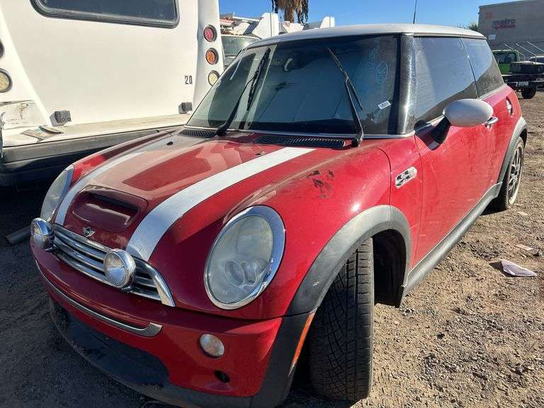 2005 MINI Cooper - Sierra Auction Management Inc