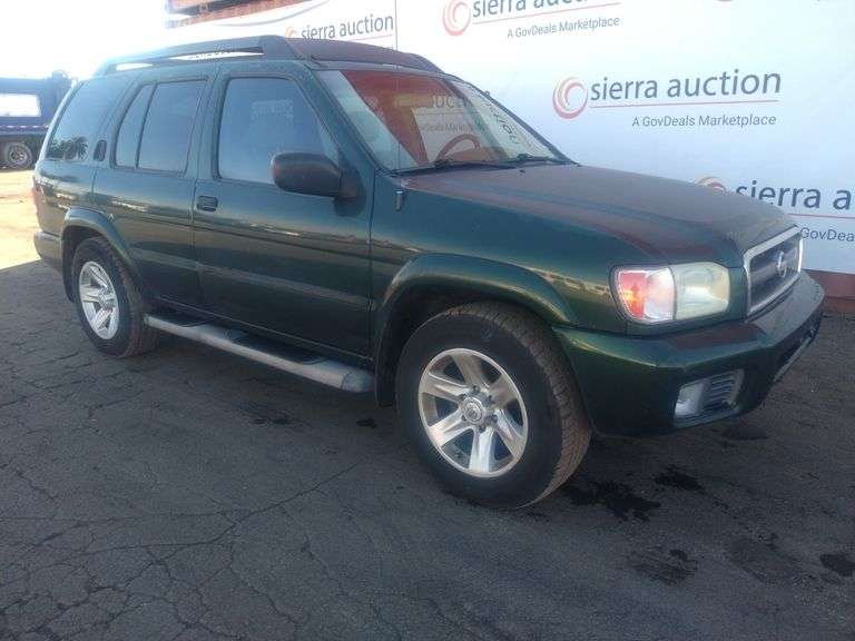 2002 Nissan Pathfinder - Sierra Auction Management Inc