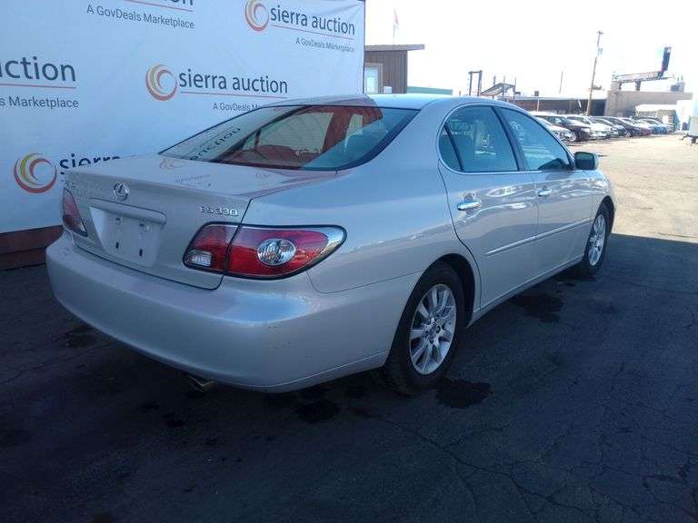 2004 Lexus ES 330 - Sierra Auction Management Inc