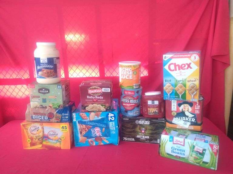 (P) Assorted Household Items Chex Mix Libby Cut Green Beans And Idaho ...