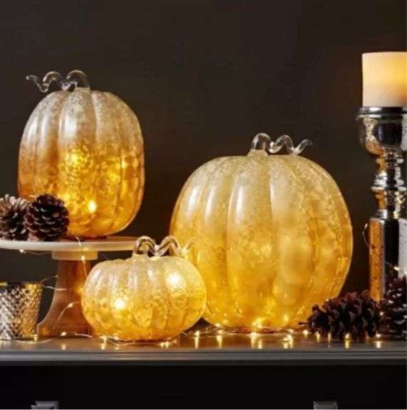 Set Of 3 Glass Pumpkins Pre-Lit - Sierra Auction Management Inc