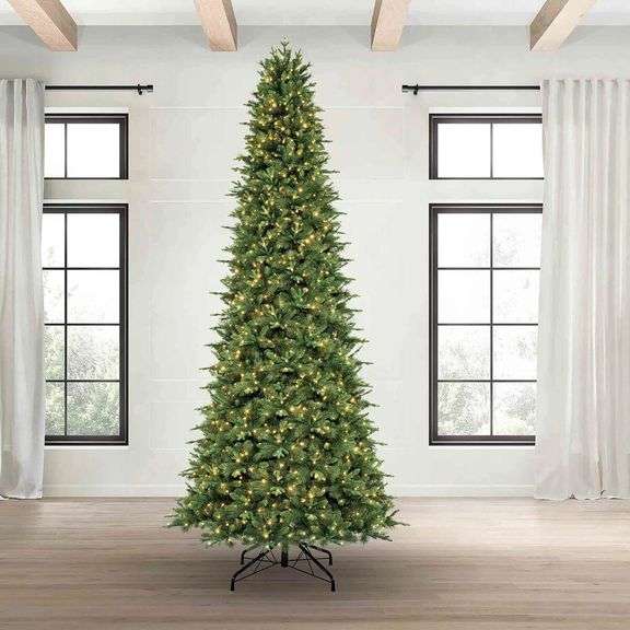 12 Ft Pre- lit Spruce Pine Tree 12ft Tall (box of 1/2 incomplete ...