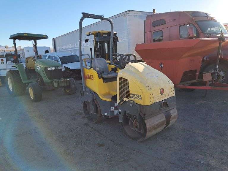 Wacker Neuson RD12 Roller - Sierra Auction Management Inc