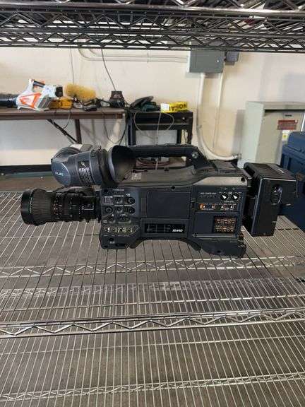 Panasonic AG-HPX370 P2 HD Camcorder - Sierra Auction Management Inc