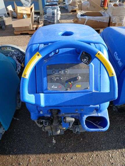 Clarke Focus II Boost Floor Cleaner - Sierra Auction Management Inc