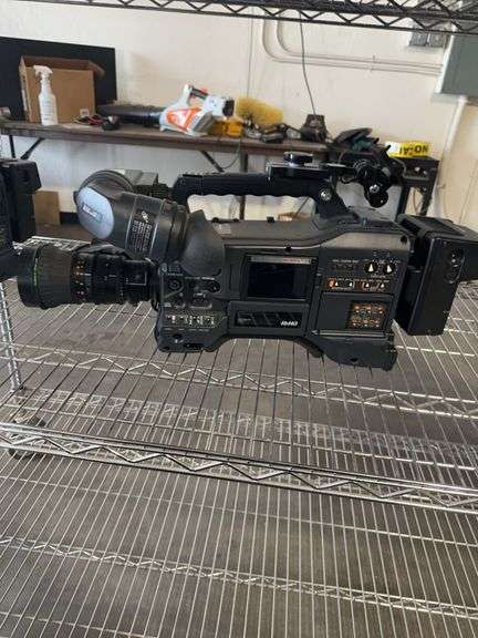 Panasonic AG-HPX370 P2 HD Camcorder - Sierra Auction Management Inc
