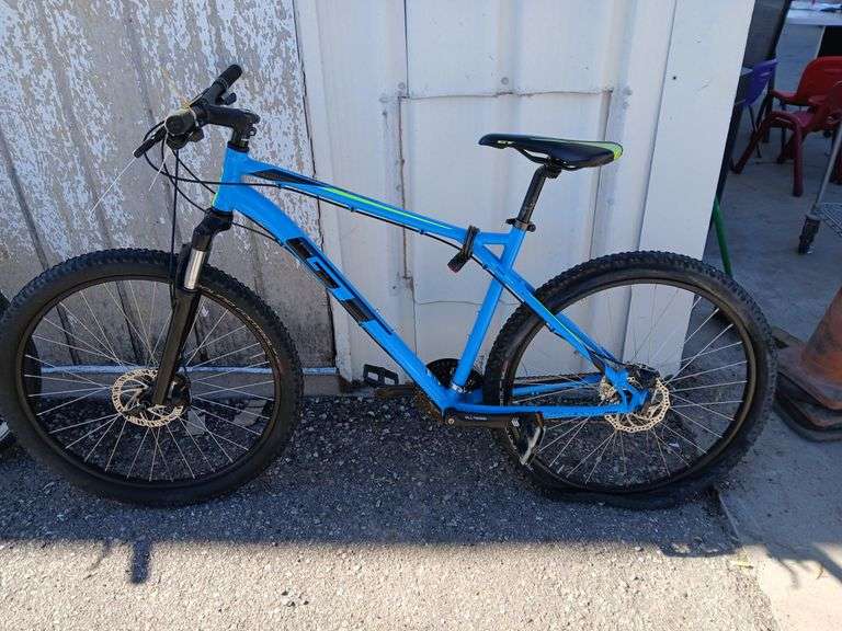 GT Aggressor Bike - Sierra Auction Management Inc