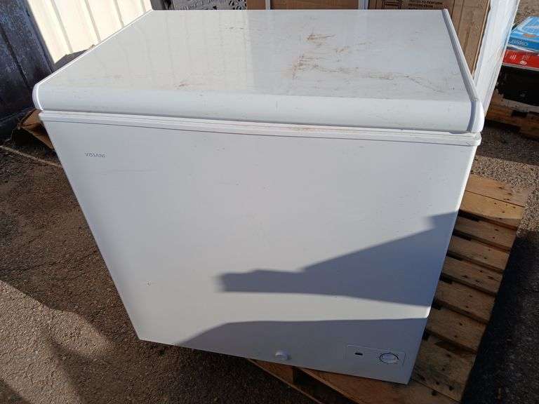 Vissani Chest Freezer Model DCM7QWBWW - Sierra Auction Management Inc
