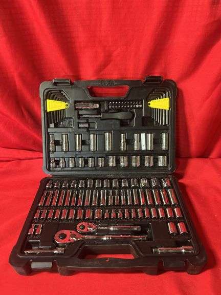 Stanley 3/8 in. and 1/4 in. Drive Socket Set with Ratchets - Sierra ...